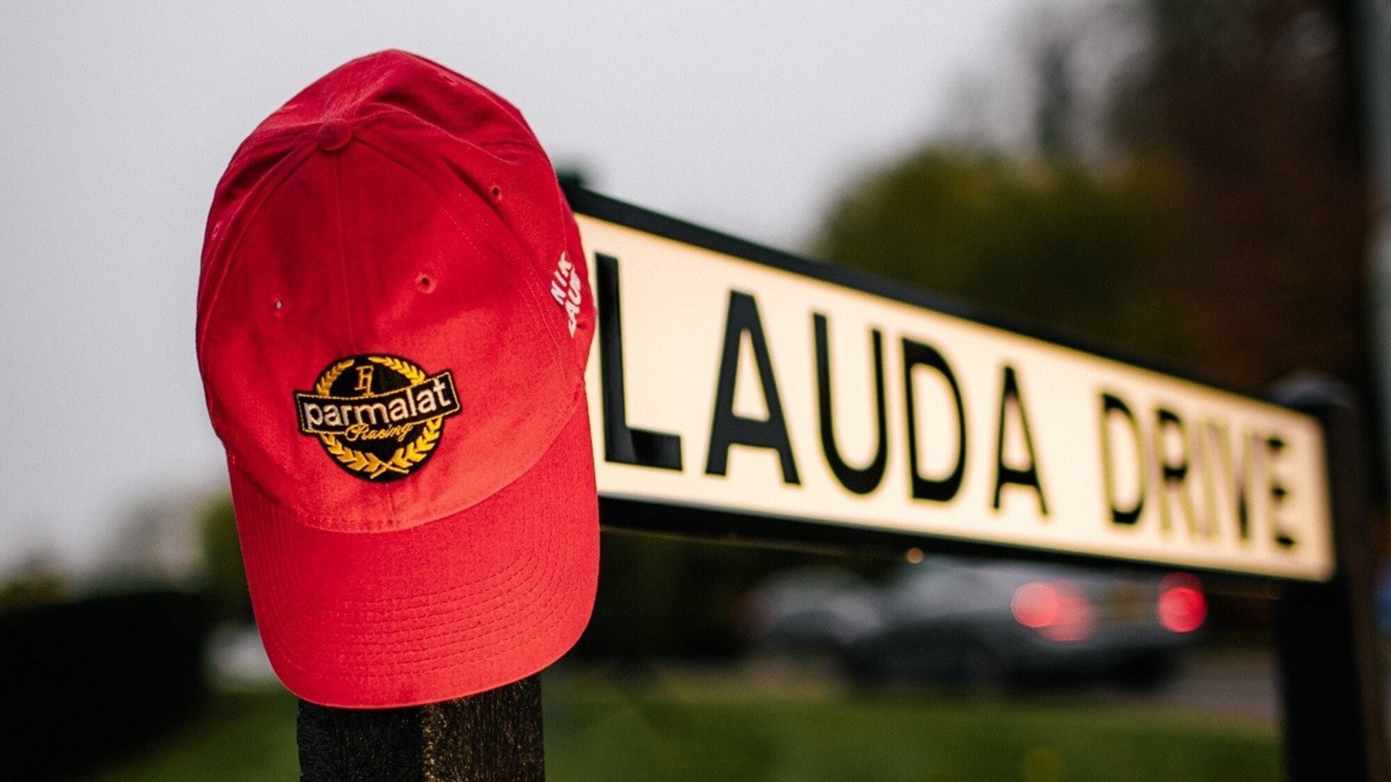 Mercedes e l’omaggio a Niki Lauda